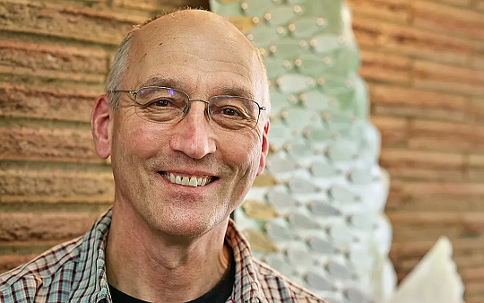 Welcoming the World: Russ Steele & the Nature Shop